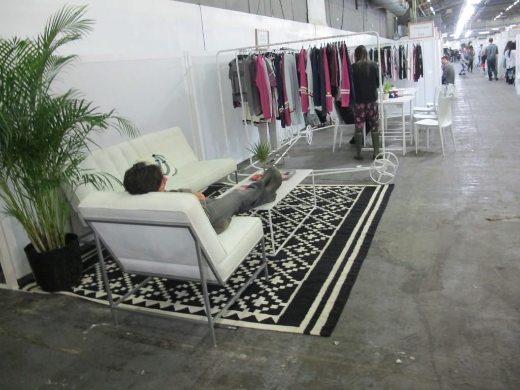 Capsule & Axis Show Floor Pics | SNOBETTE