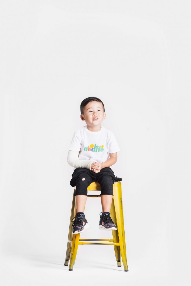 Little Giant Giant Shorties Family Portrait Series | SNOBETTE