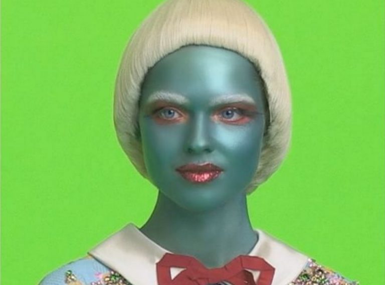 Gucci rolls out humorous ad campaign featuring retro aliens and space ...