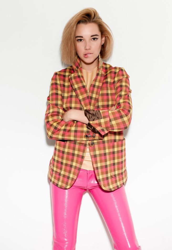 Sarah Snyder models all-American classic labels in editorial shot by ...