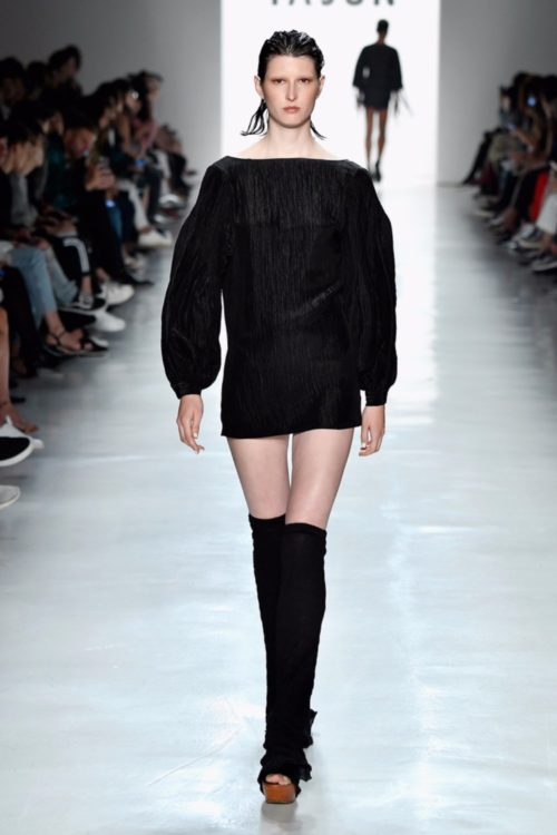 Yajun Spring 2018 Channels The Rebellious Female