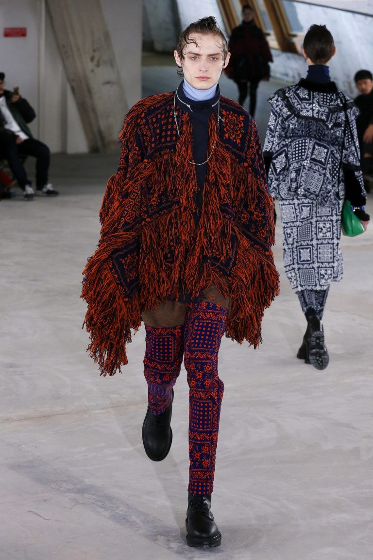 Sacai Shows Impressive Collection For Fall 2018 | SNOBETTE