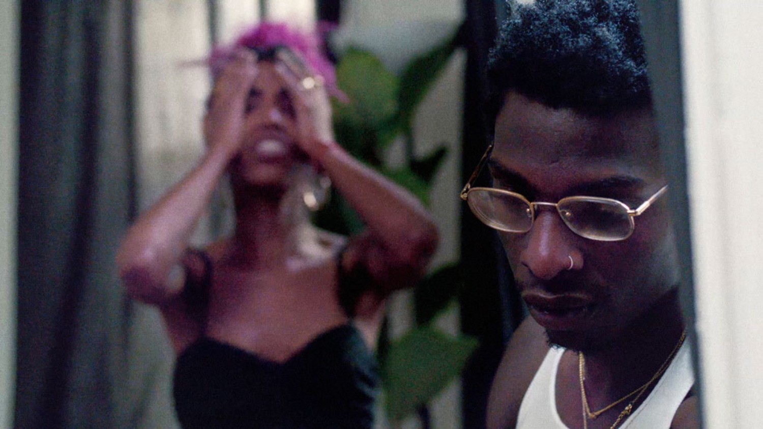 In Snobette Interview, Bayli Provides Backdrop For ‘Problem’ Music Video