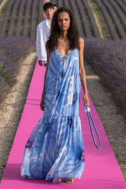 Jacquemus Blows Everyone Away With Field Of Flowers Runway | SNOBETTE