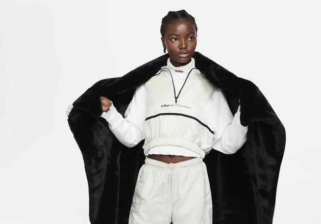 Wrap Yourself In A Cozy Fleece Nike Blanket | SNOBETTE