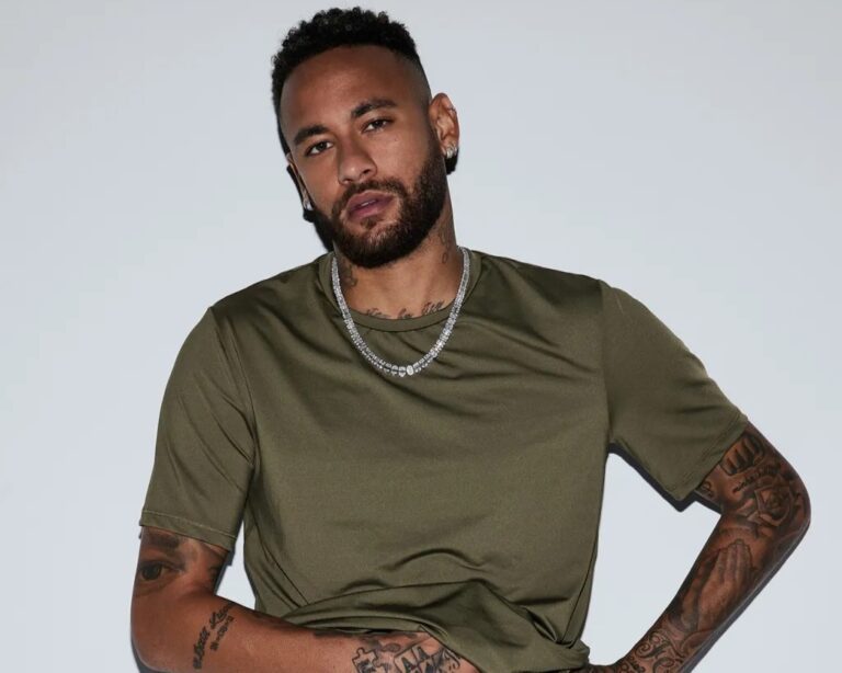 Skims Announces Debut Of Men's Line, Launching October 26 | SNOBETTE