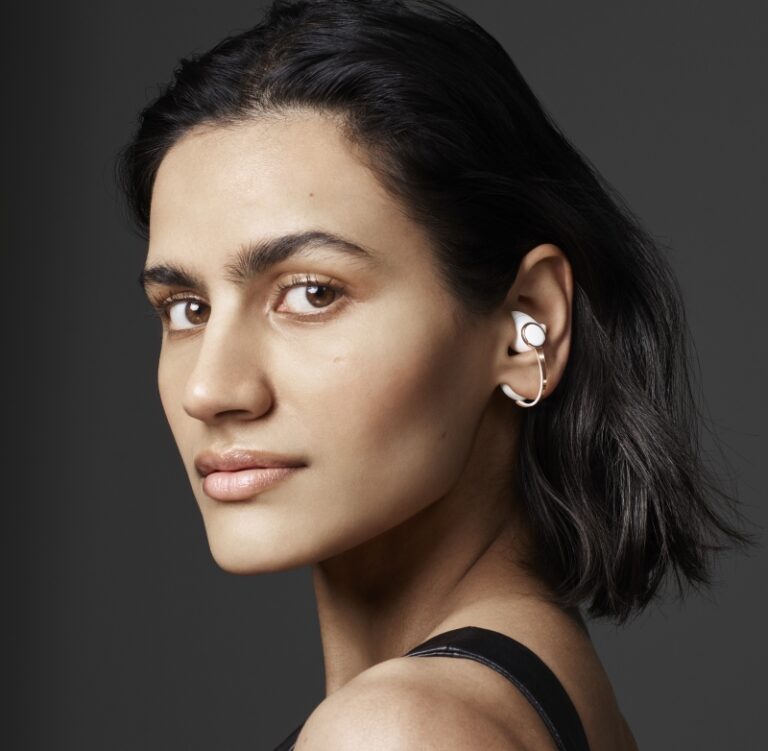 CAS & Kera Upgrade Earbuds With Jeweled EarKRON Ear Cuffs | SNOBETTE